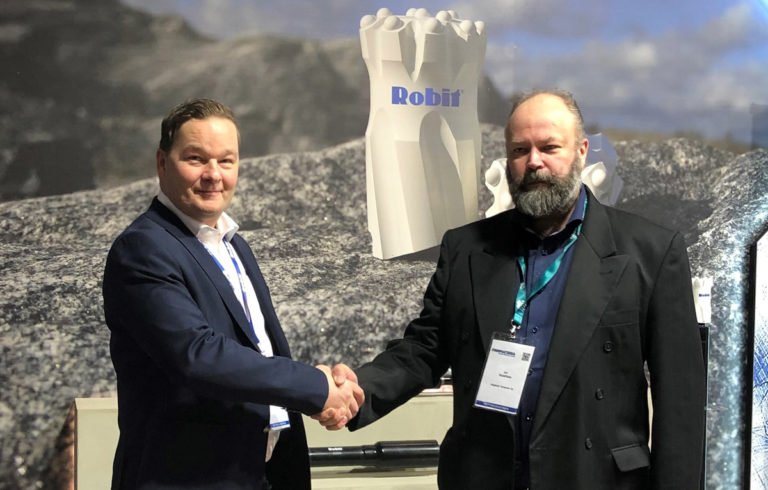 ROBIT AND VELJEKSET TOIVANEN HAVE SIGNED A LONG-TERM COOPERATION ...